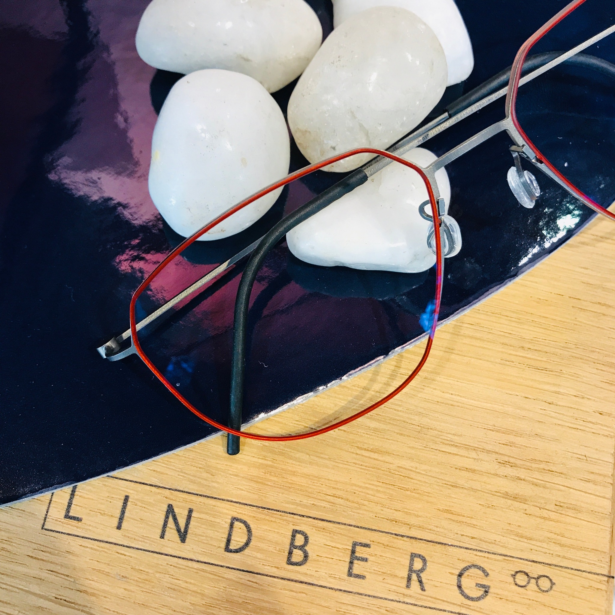 眼鏡調色盤．大玩三原色開創自我本色 - 光明分子．眼鏡